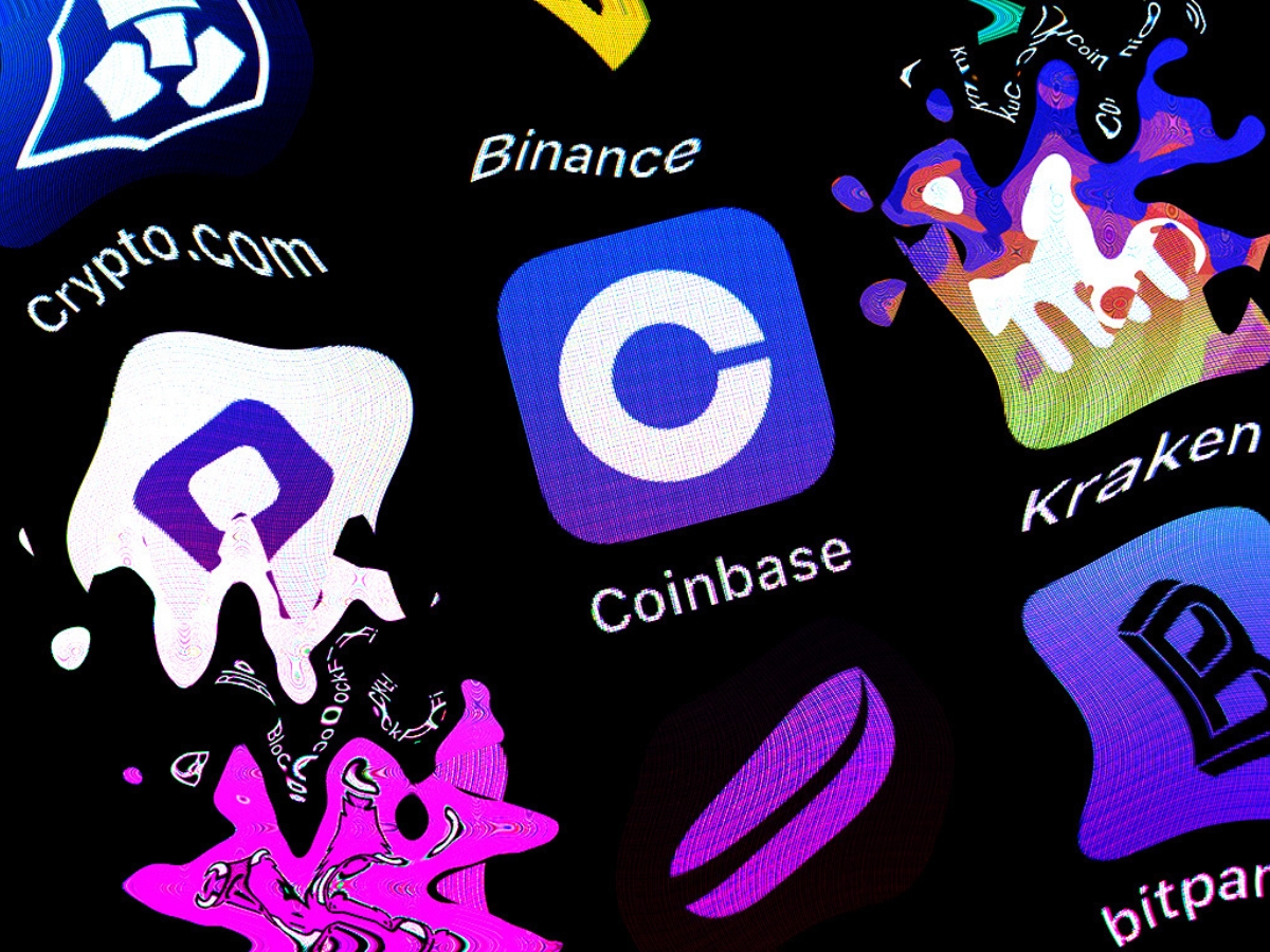 Coinbase Shares Fall After Exchange Posts $557M Loss In Q4