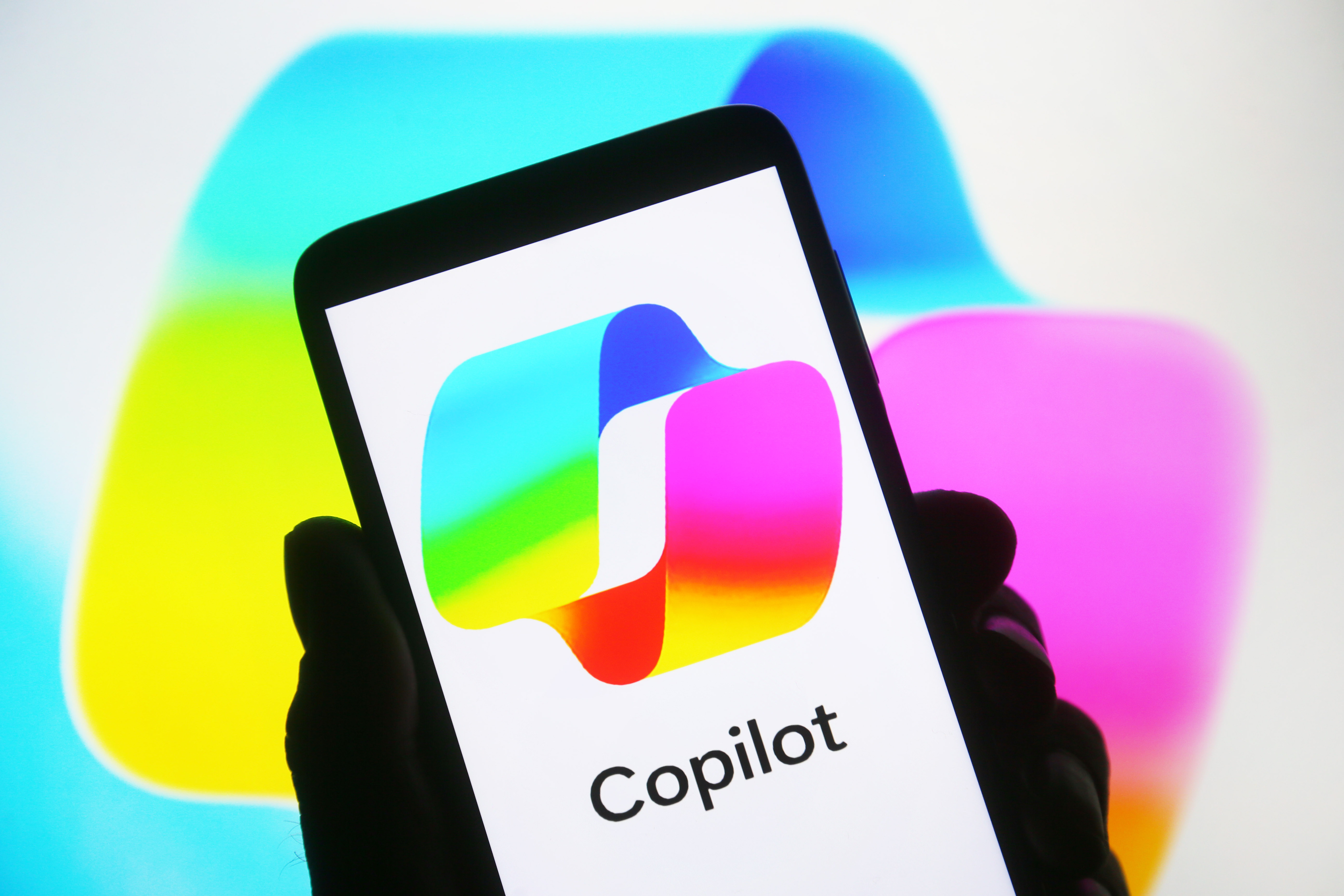 How To Use Microsoft Copilot: Chatbot, Image Generator & More