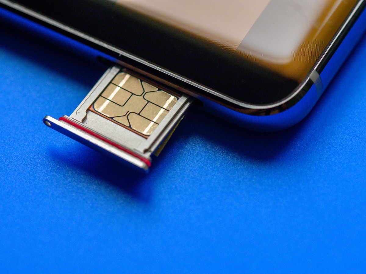 SIM Swap Attack: How Scammers Use Your Number to Buy Crypto